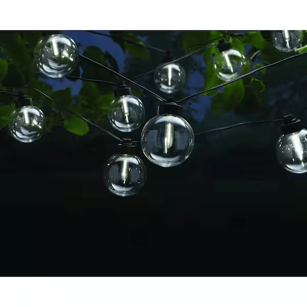 Hampton Bay 12300-1 10-Bulbs 11 ft. Outdoor/Indoor Plug-In LED String ...